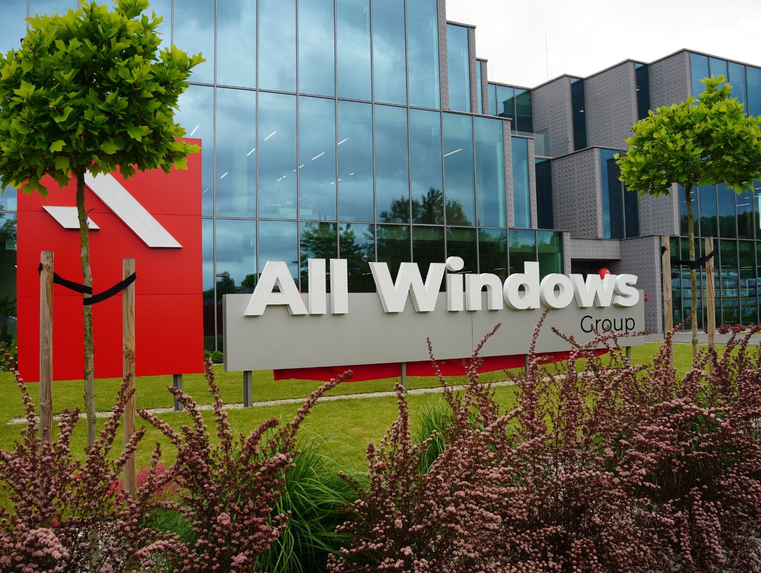 Alsecco zmienia się w All Windows Group. W 2025 roku firma ma ...